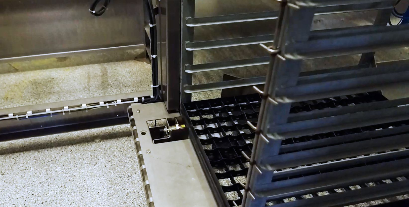 HatchPerformance Trolley Loader | Automated Setter Tray Stacking for ...