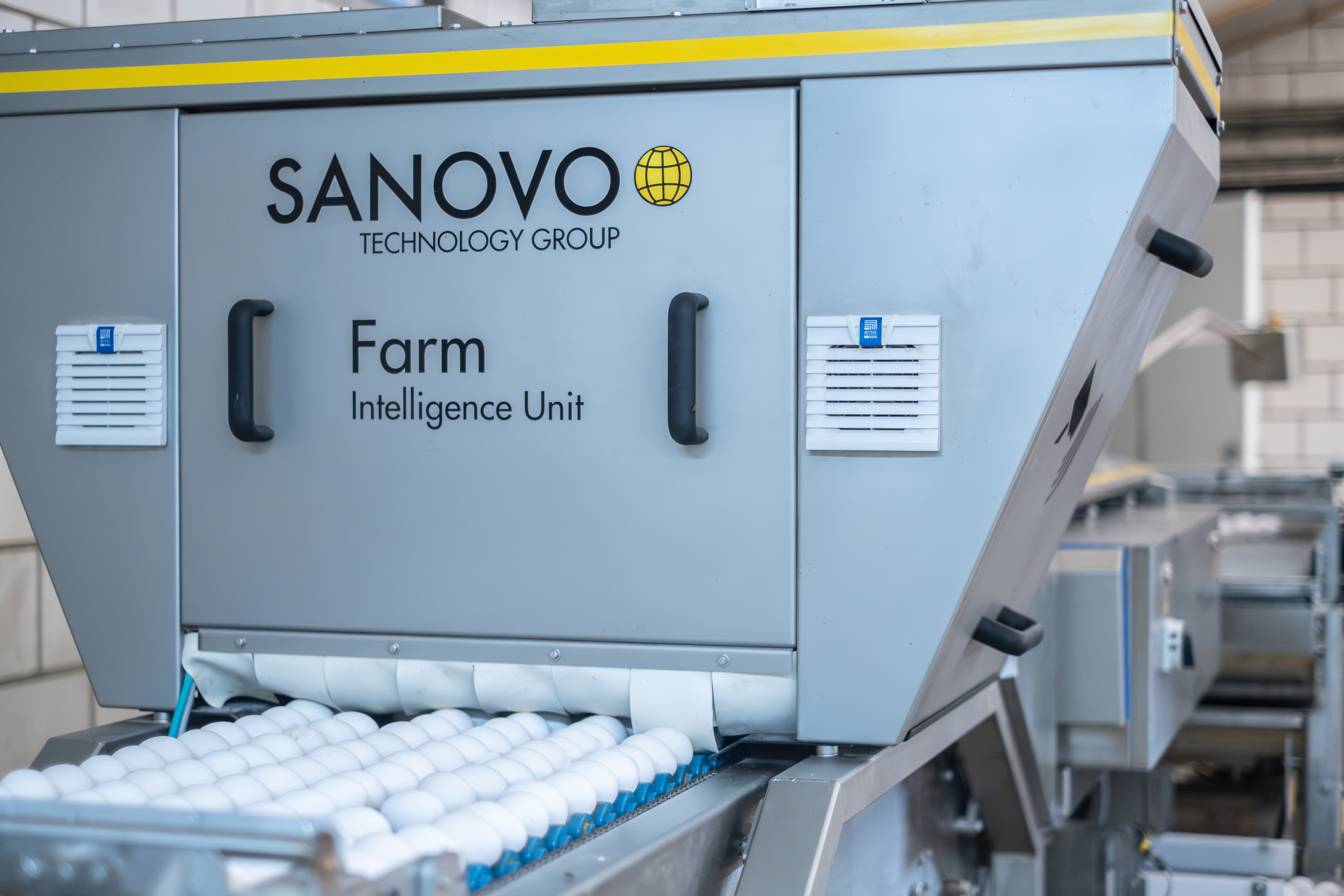 AI Egg Sorting | Farm Intelligence Unit by SANOVO | Sanovo Technology