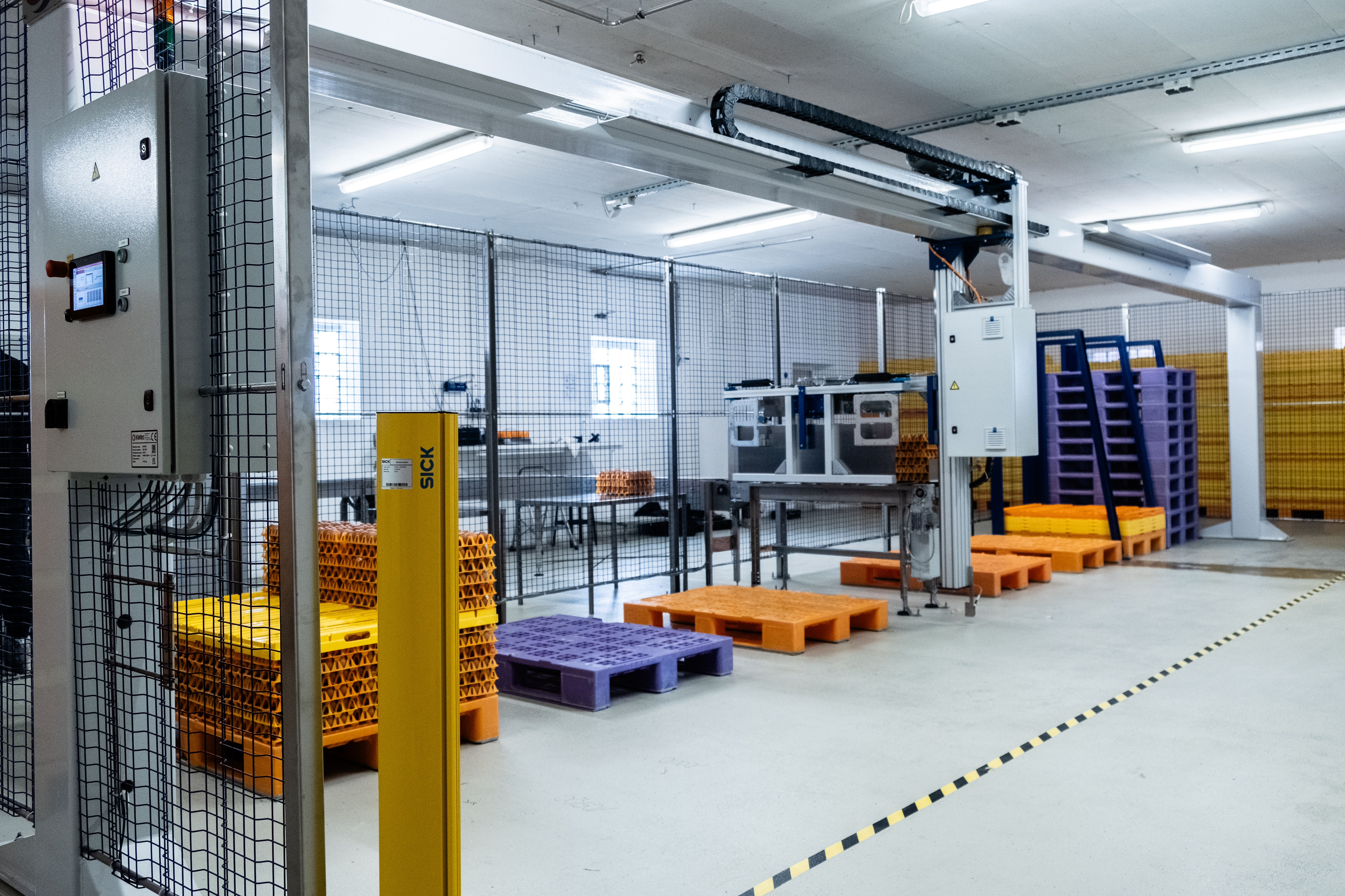 Fully Automated Tray Stack Palletizing Machine - SANOVO Stack ...